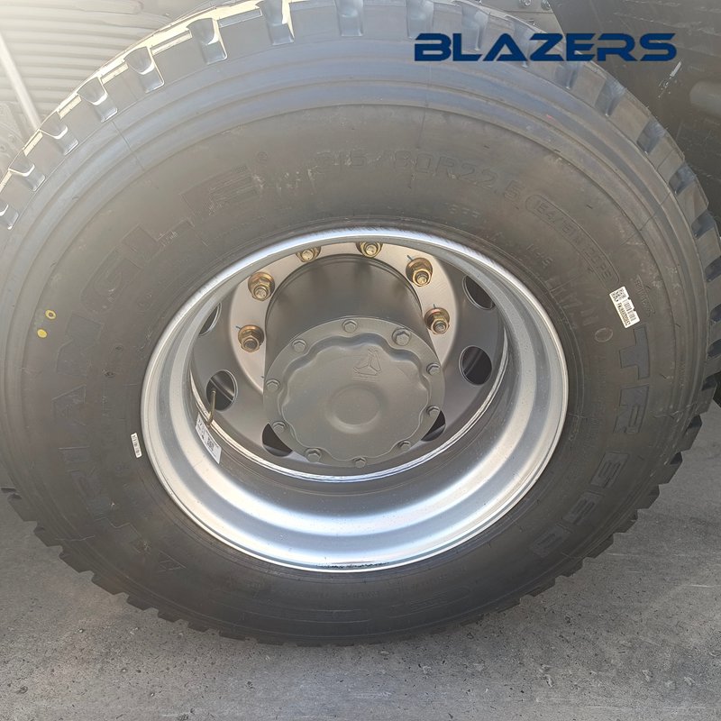 Howo 6X4 400HP Trailer Truck